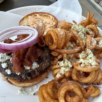 MONSOON BURGER - Updated March 2025 - 767 Photos & 769 Reviews - 4740 ...