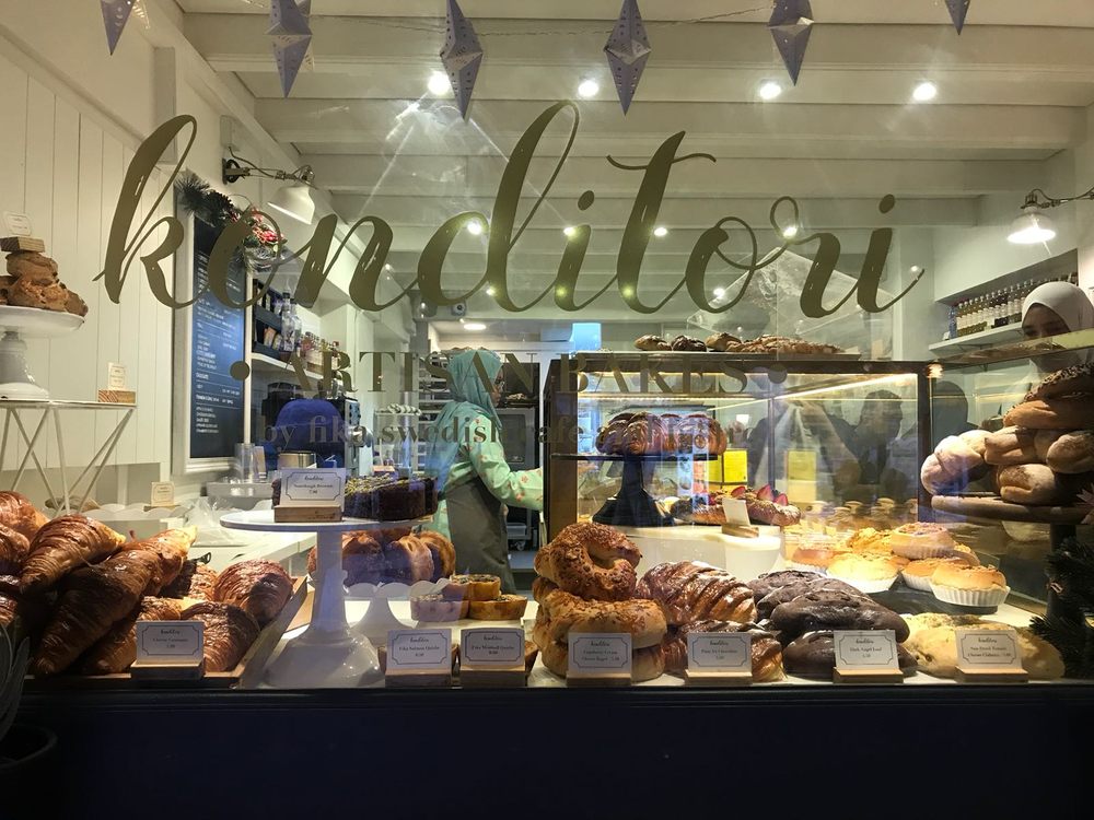 KONDITORI - Updated June 2024 - 17 Photos - 33 Bussorah St, Singapore ...