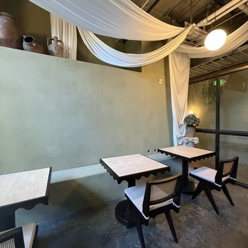 HINAR DESSERT BAR & CAFE - Updated March 2025 - 1679 Photos & 495 ...