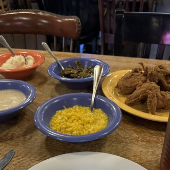 BABE’S CHICKEN DINNER HOUSE - Updated March 2024 - 805 Photos & 1148 Reviews - 1006 W Main St ...