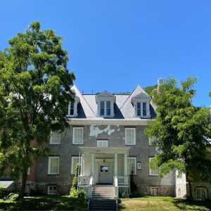 HUNTER PUBLIC LIBRARY - Updated June 2025 - 10 Photos - 7965 Main St ...