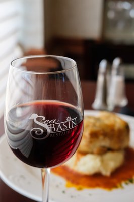 SEA BASIN RESTAURANT - 168 Photos & 115 Reviews - Seafood - 642 Rte 25A ...