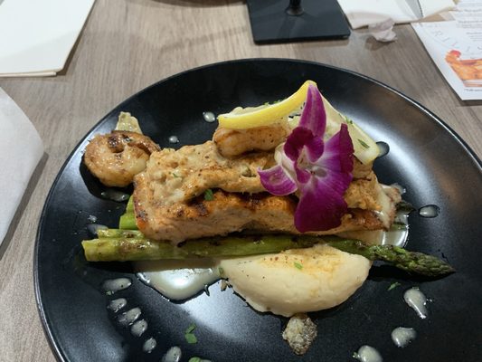 TREVORS GRILL AND TAVERN - Updated October 2025 - 32 Photos & 18 ...