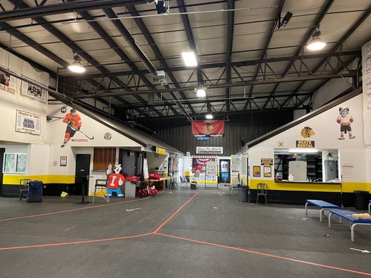 CRYSTAL ICE HOUSE - Updated January 2025 - 15 Photos & 19 Reviews - 320 ...