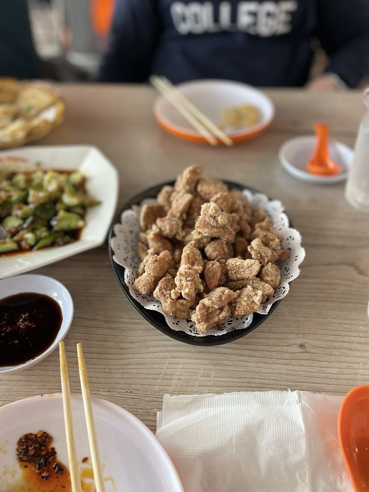 BUN WORLD - Updated October 2025 - 596 Photos & 220 Reviews - 1071 N ...