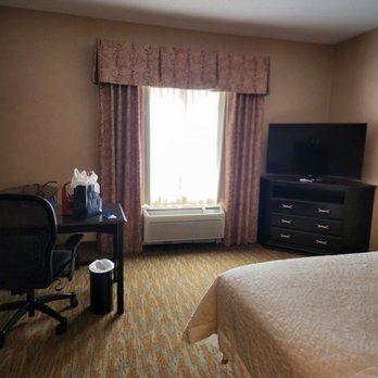 HAMPTON INN & SUITES CHICAGO/ST. CHARLES - Updated October 2025 - 92 ...