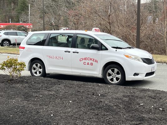BRAINTREE CHECKER TAXI CAB - Updated September 2025 - 12 Photos & 19 ...