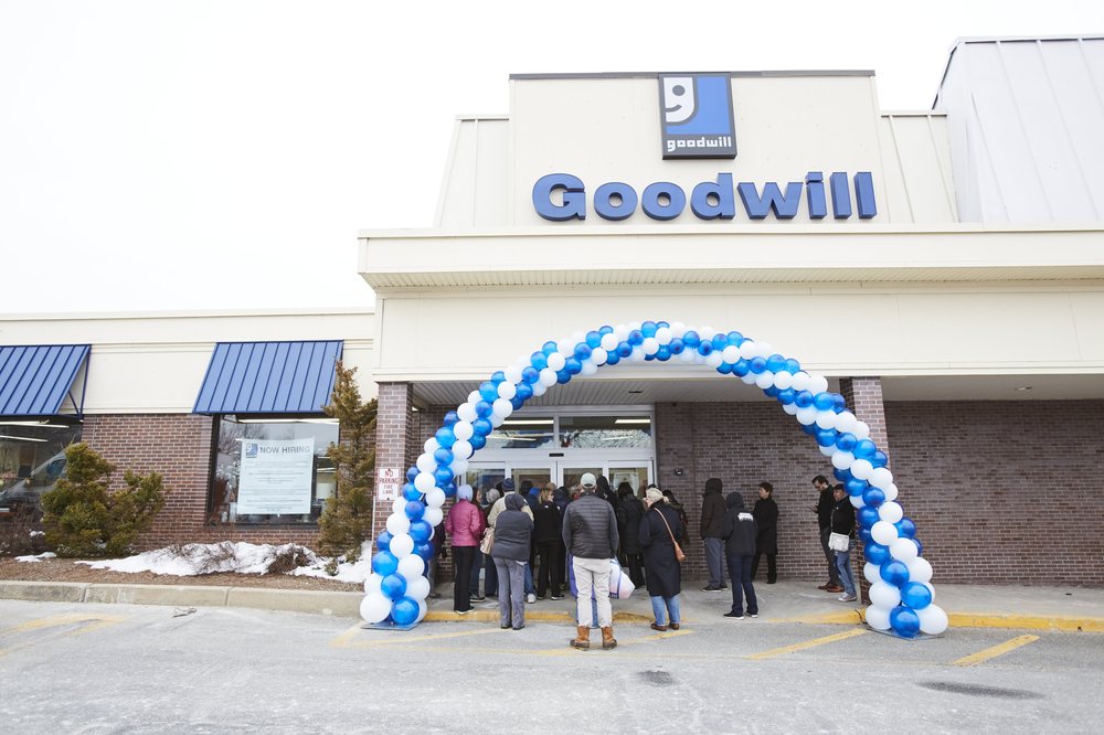 THE GOODWILL STORE - Updated November 2025 - 10 Photos & 14 Reviews ...