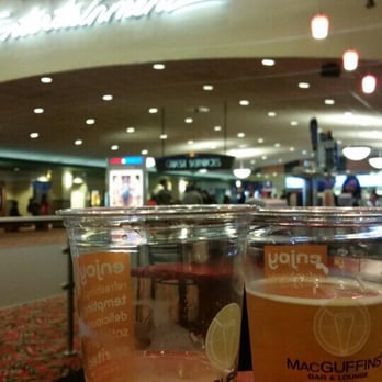 MACGUFFINS BAR AND LOUNGE - Updated May 2025 - 14 Photos - 1600 S Azusa ...