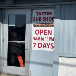 TASTEE SUB SHOP - Updated October 2025 - 241 Photos - 546 Reviews - 267 ...