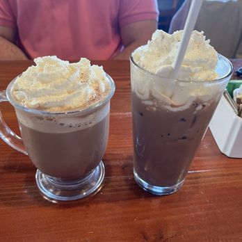 WAVE STREET CAFÉ - Updated July 2024 - 1271 Photos & 1041 Reviews - 550 ...