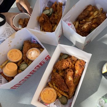 MONROE’S HOT CHICKEN - Updated July 2025 - 296 Photos & 259 Reviews ...