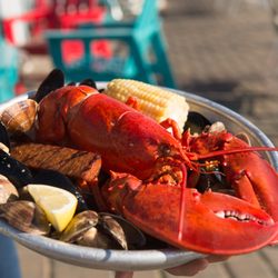 Sam’s Chowder House - 6081 Photos & 3965 Reviews - Seafood - 4210 N ...