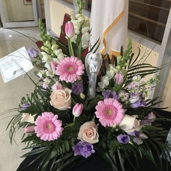 ED SMITH FLOWERS & GIFTS - Updated December 2025 - 43 Photos & 11 ...