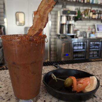 MP KITCHEN & BAR - Updated July 2025 - 186 Photos & 168 Reviews - 403 W ...