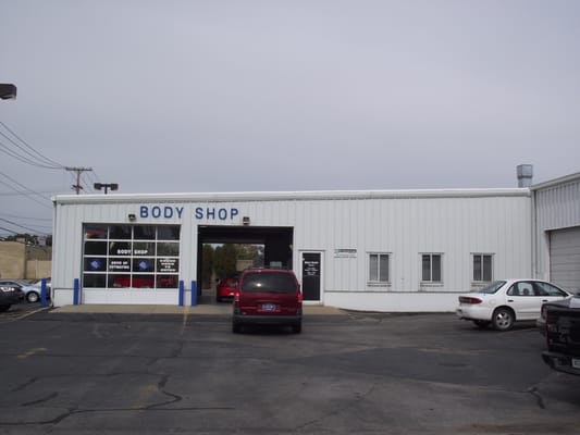 GATES CHEVY WORLD - Updated January 2026 - 23 Photos & 59 Reviews - 636 ...