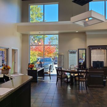 JOHNSON CURRAN OPTOMETRY CENTERS - Updated September 2025 - 21 Photos ...
