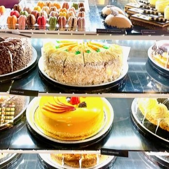 FIGARO DESSERT CAFE - 986 Photos & 577 Reviews - 3011 University Ave ...