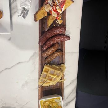 GROOVES KITCHEN AND DAIQUIRIS - Updated October 2025 - 45 Photos & 24 ...