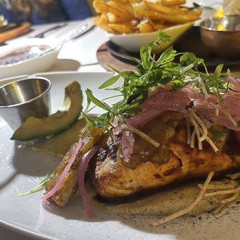 MEXTA - Updated April 2025 - 167 Photos & 67 Reviews - 106 E 6th St ...