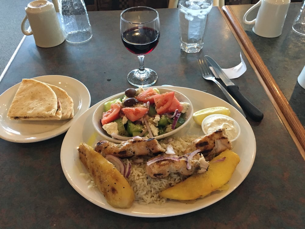 PIROS FAMILY RESTAURANT - Updated October 2025 - 11 Reviews - 110 Main ...