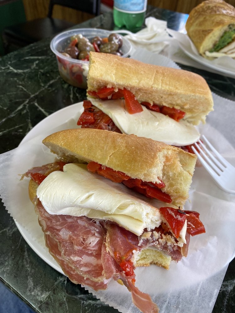 PARISI’S DELI & LIQUORS - Updated August 2024 - 80 Photos & 26 Reviews ...
