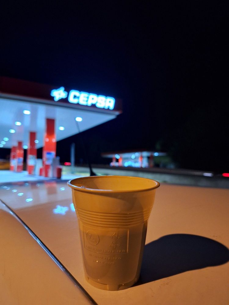 CEPSA - Updated September 2024 - 73 Plaça Poligono 10, Valencia, Spain ...