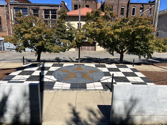 DAVEY ALLISON MEMORIAL/TALLADEGA-TEXACO WALK OF FAME - Updated August ...