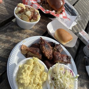 COLLINS BARBEQUE SMOKEHOUSE - 17 Photos & 18 Reviews - 6601 Broadway ...
