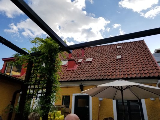 IHSIRI - Updated July 2025 - 43 Photos & 19 Reviews - Bytaregatan 14 ...