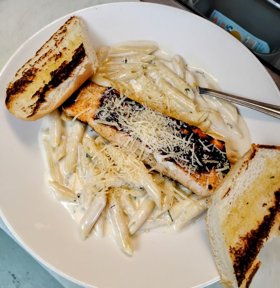 SHUGS - Updated August 2025 - 22 Photos - 1208 Central Ave, Summerville ...