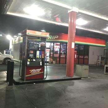 FASTRIP FOOD STORE - Updated October 2025 - 1123 Cecil Ave, Delano ...