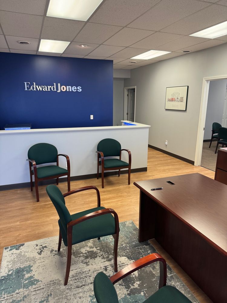 CHRIS CURRY-EDWARD JONES - Updated July 2024 - Request Consultation - 345 Harry L Dr, Johnson ...