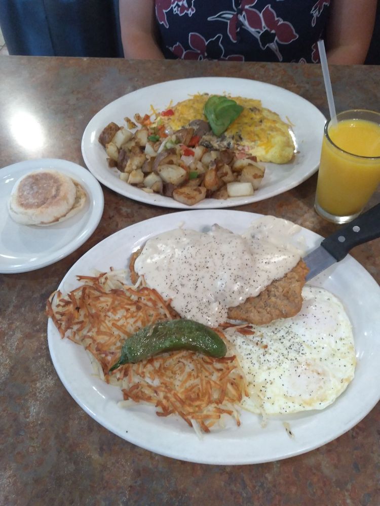 PERKO’S CAFE - 31 Photos & 77 Reviews - 2120 Patterson Rd, Riverbank ...