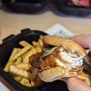 DAVE’S HOT CHICKEN - Updated December 2025 - 216 Photos & 139 Reviews ...