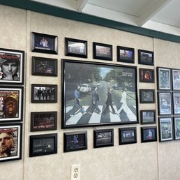 SCOOBIES - Updated November 2025 - 55 Reviews & 36 Photos - 426 E ...