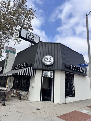 CAFE IZZI - Updated June 2026 - 55 Photos & 50 Reviews - 3149 Los Feliz ...