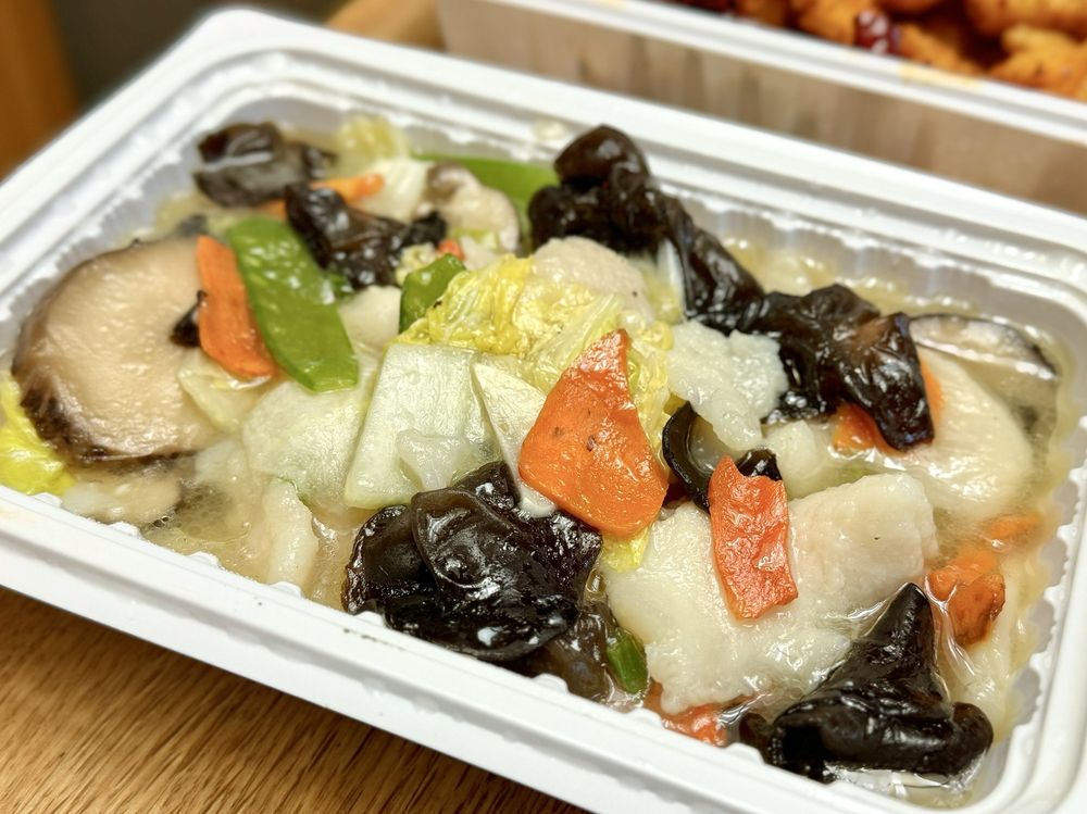 FRYING LEMON FISH - Updated December 2024 - 193 Photos & 116 Reviews ...