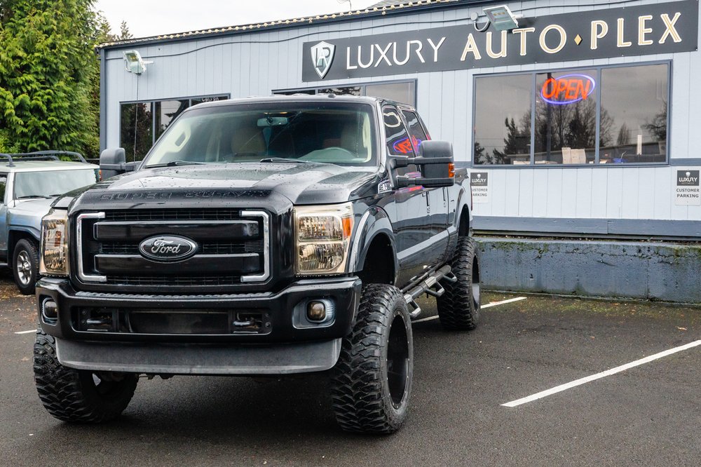 LUXURY AUTO PLEX - 30 Photos & 21 Reviews - 8555 SW Canyon Rd, Portland ...