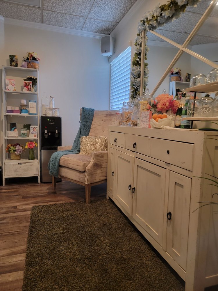 BLOOM WELLNESS & SPA - Updated October 2025 - 33 Photos - 35 E Romie Ln ...
