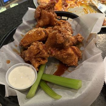 COACH LIGHT INN - Updated December 2025 - 32 Photos & 22 Reviews - 5555 ...