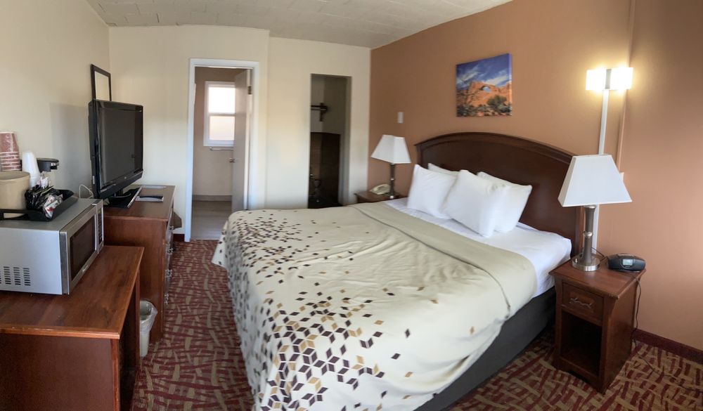 INCA INN MOTEL - 80 Photos & 88 Reviews - 570 N Main St, Moab, Utah ...