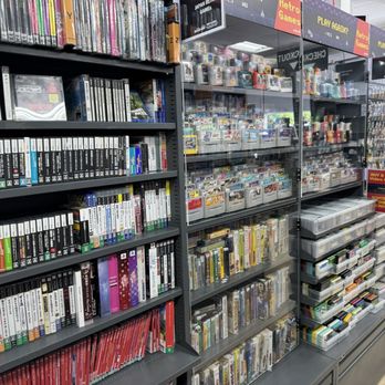 BOOKOFF - RIVERSIDE - Updated December 2025 - 96 Photos & 49 Reviews ...