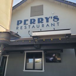 PERRY’S - NOVATO - Updated October 2025 - 192 Photos & 201 Reviews ...