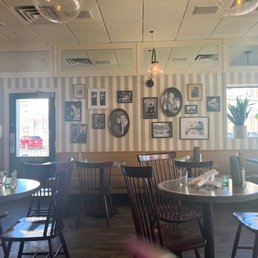 ST. BURCH TAVERN - Updated March 2025 - 316 Photos & 212 Reviews - 127 ...