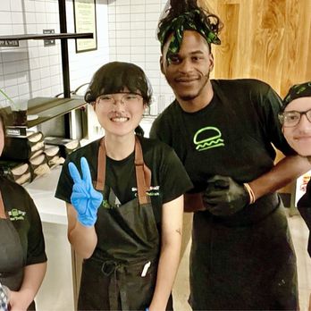 SHAKE SHACK HENRIETTA - Updated October 2025 - 11 Photos & 16 Reviews ...