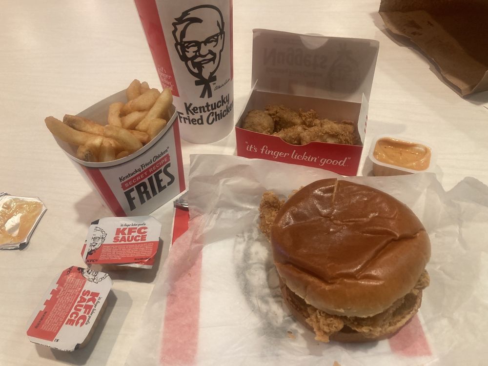 KFC - Updated January 2026 - 39 Photos & 136 Reviews - 32120 Date Palm ...