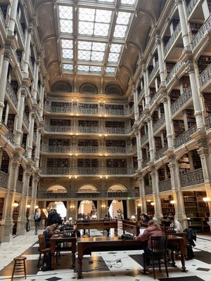 GEORGE PEABODY LIBRARY - 224 Photos & 60 Reviews - 17 E Mt Vernon Pl ...
