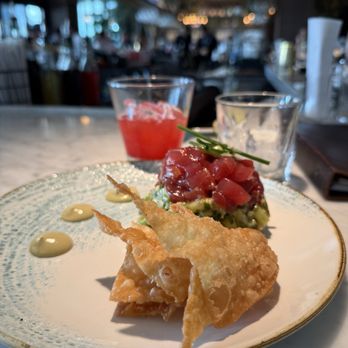 VILLAGE TAVERN - Updated May 2025 - 115 Photos & 55 Reviews - 4140 ...