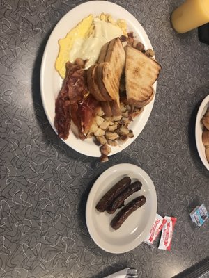 BVILLE DINER - 95 Photos & 158 Reviews - 16 E Genesee St, Baldwinsville ...